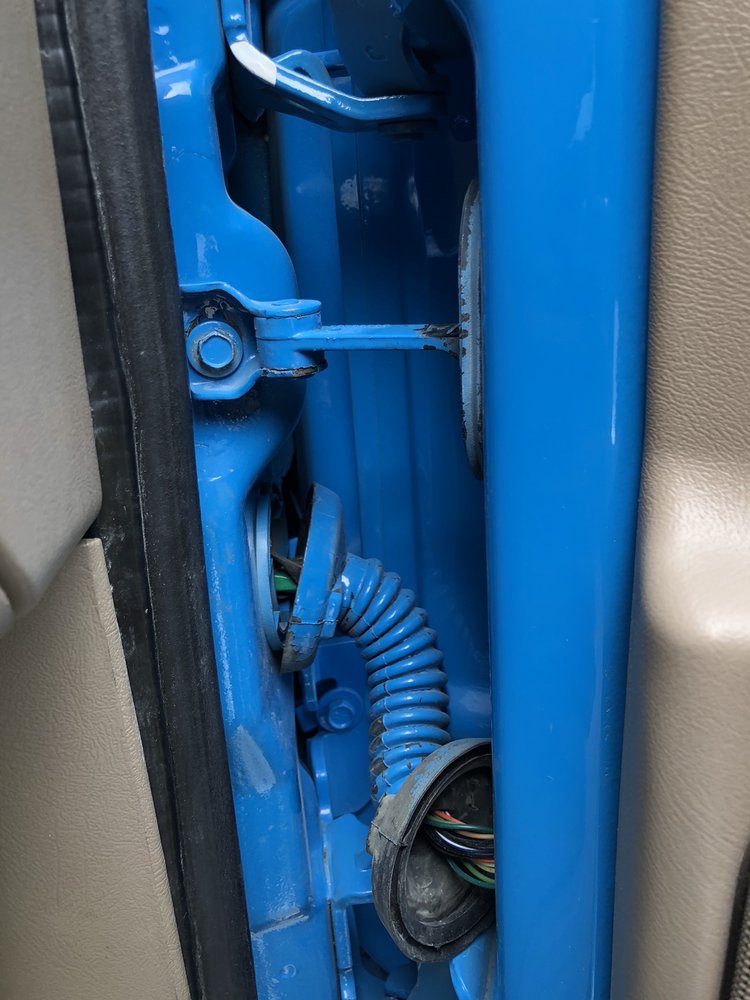 MAACO AUTO BODY SHOP & PAINTING - 76 Photos & 40 Reviews - 10200 N ...