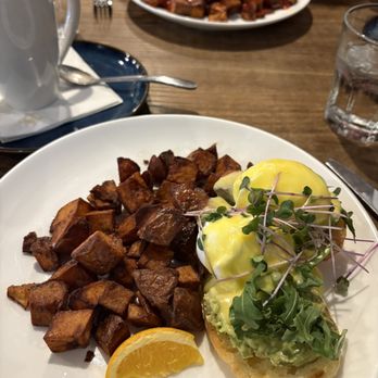 BLUESTONE COTTAGE - Updated December 2025 - 3670 Roblin Boulevard ...