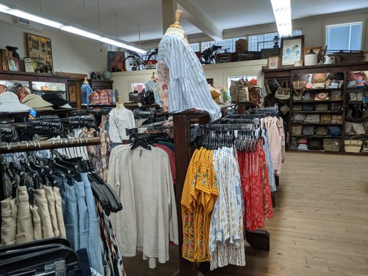 MAST GENERAL STORE OLD BOONE MERCANTILE - Updated May 2024 - 194 Photos ...