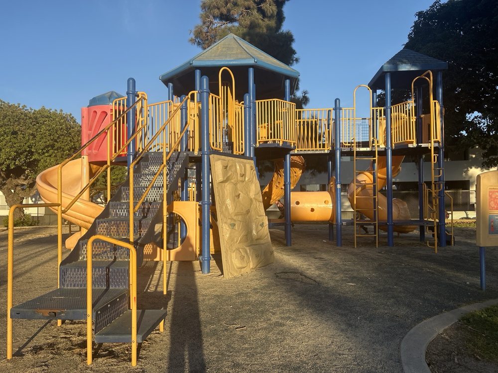 VICTOR PARK - Updated December 2025 - 34 Photos & 23 Reviews - 4715 ...