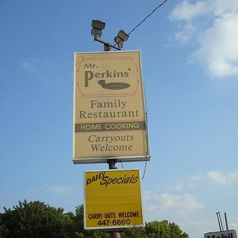 MR. PERKINS’ FAMILY RESTAURANT - Updated October 2025 - 18 Photos & 27 ...