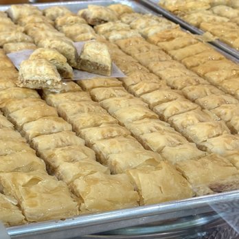 AL BASHA SWEETS - Updated August 2025 - 47 Photos & 44 Reviews - 1090 ...