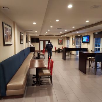 QUALITY INN & SUITES DENVER INTERNATIONAL AIRPORT - Updated September ...