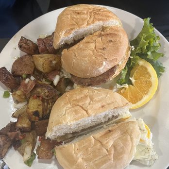 FELIX’S BREAKFAST AND SANDWICH SHOP - Updated October 2024 - 105 Photos ...