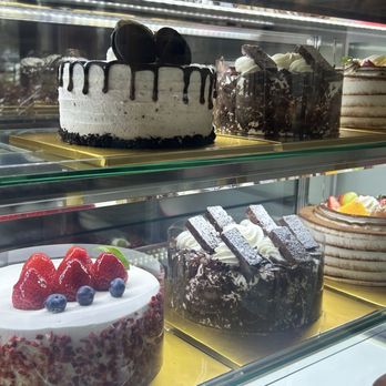 ARI BAKERY CAFE - Updated October 2025 - 1356 Photos & 515 Reviews ...