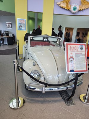 CHECKERED FLAG VOLKSWAGEN - Updated November 2025 - 52 Photos & 127 ...