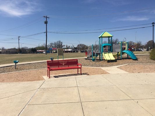 VICTORY FOREST COMMUNITY CENTER & PARK - 26 Photos - 3427 Hemphill St ...