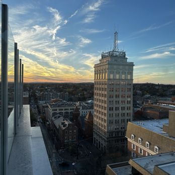 THE EXCHANGE - Updated December 2025 - 304 Photos & 178 Reviews - 25 S ...