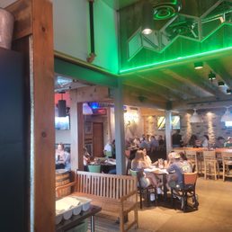 CORNER 16 - Updated December 2025 - 220 Photos & 325 Reviews - 1640 Bob ...