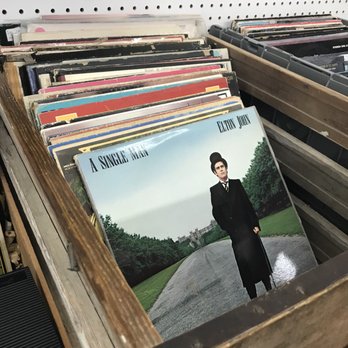 WALDPORT FLEA MARKET - Updated April 2025 - 34 Photos & 14 Reviews ...