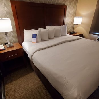 COMFORT INN & SUITES LOGAN INTERNATIONAL AIRPORT - Updated December ...