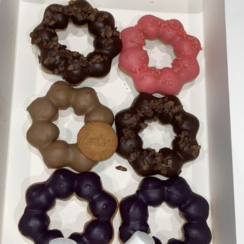 MUNCH MUNCH MOCHI DONUT - Updated May 2025 - 252 Photos & 112 Reviews ...