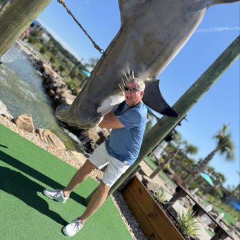 LIGHTHOUSE LAGOON MINIATURE GOLF - Updated December 2025 - 24 ...