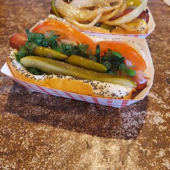 DAZZOS CHICAGO STYLE EATERY - Updated August 2025 - 222 Photos & 216 ...