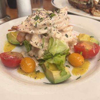 THE HONOR BAR - Updated June 2024 - 370 Photos & 335 Reviews - 26A ...