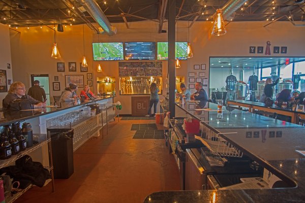 BREW LAB 101 - 126 Photos & 52 Reviews - 3301 Southern Blvd SE, Rio ...