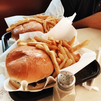 VICKI’S LUNCH VAN - Updated March 2025 - 80 Photos & 86 Reviews - 106 ...