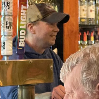 MADISON PUB - Updated August 2024 - 37 Photos & 103 Reviews - 1315 E ...