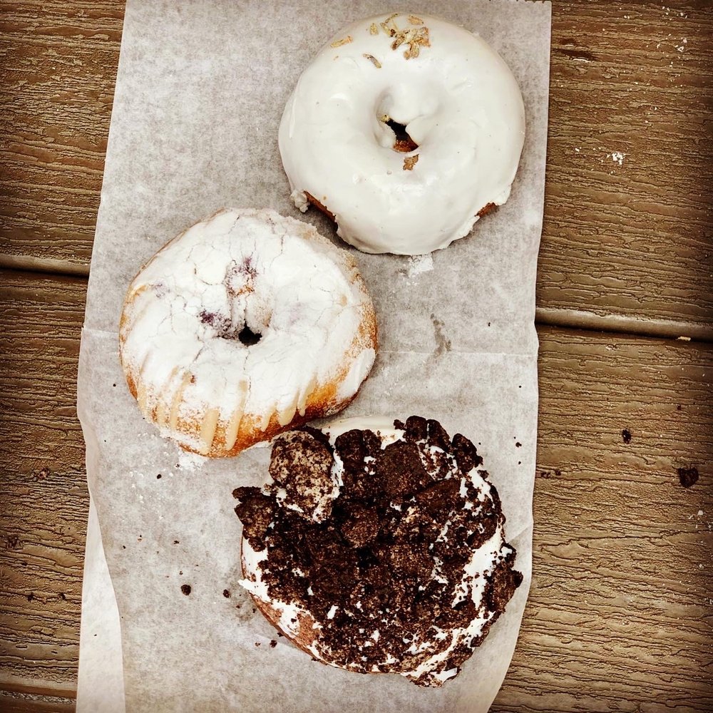 BEACON DOUGHNUTS near 810 W Armitage Ave, Chicago, Illinois - 466 ...