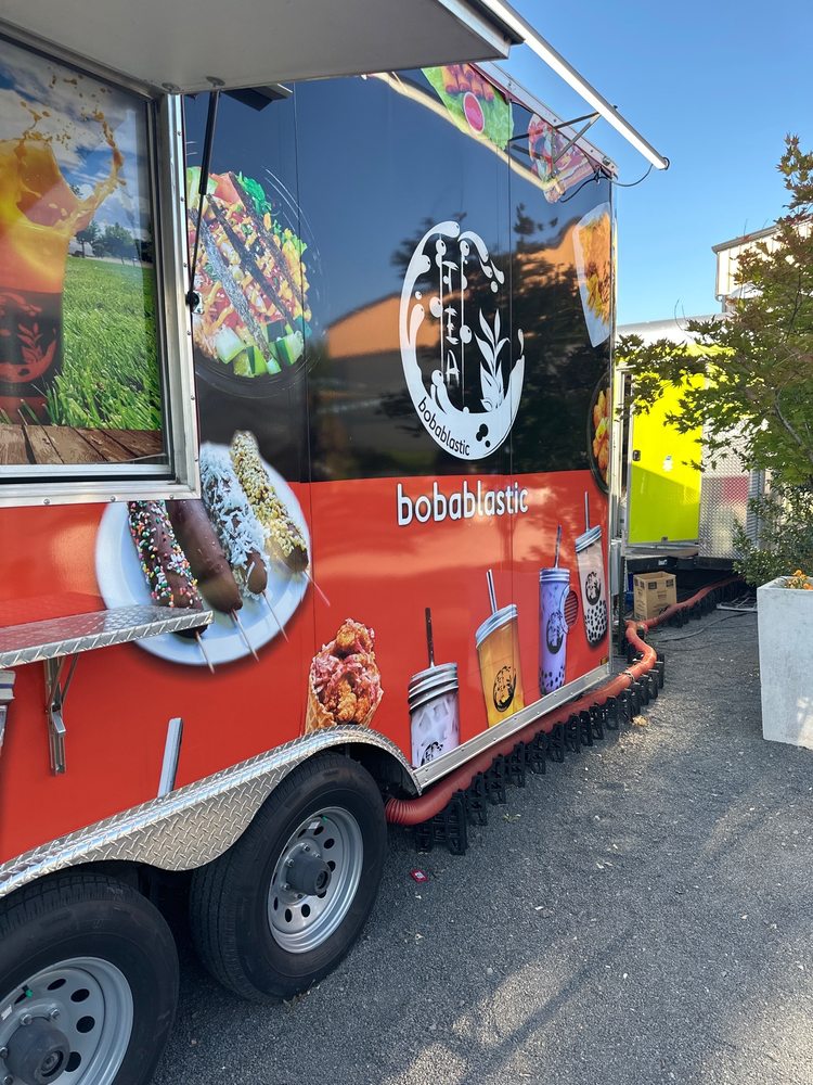 BOBABLASTIC - Updated July 2025 - 29 Photos & 40 Reviews - 2131 Yew St ...
