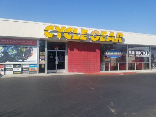 CYCLE GEAR - 63 Photos & 257 Reviews - 1515 Parkmoor Ave, San Jose, CA ...