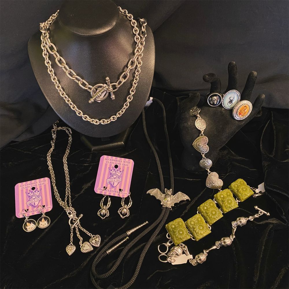 DAMAGED GOODS PUNK SHOP - Updated January 2026 - 46 Photos - 73540 CA-111, Palm Desert ...