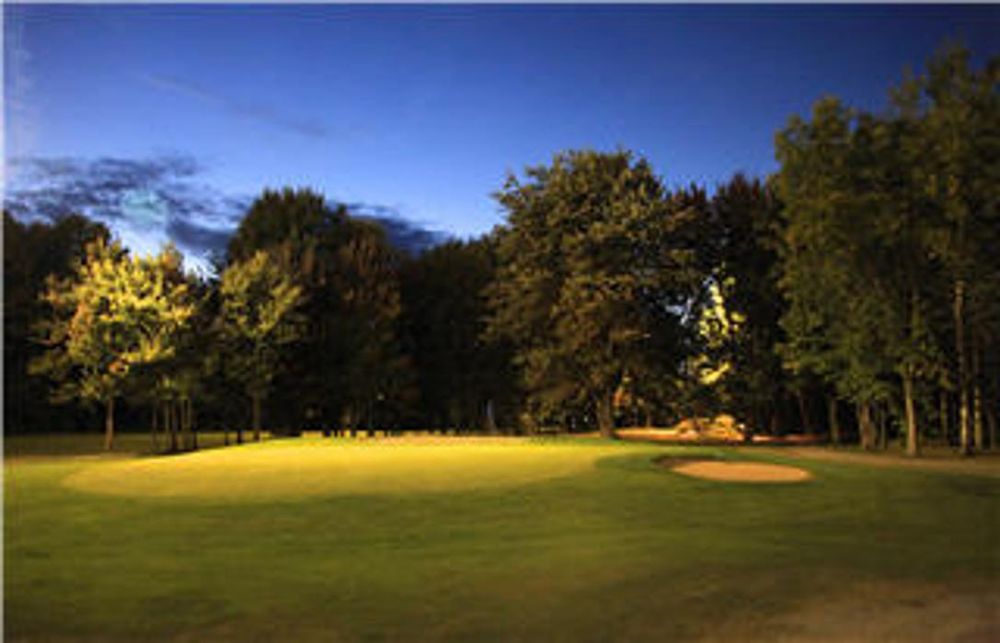 GOLF UFO DÔME - Updated September 2024 - 32 Photos - 4600 Boulevard ...