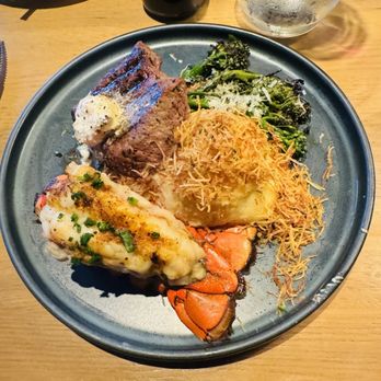 EARLS KITCHEN + BAR - Updated November 2024 - 1599 Photos & 1597 ...