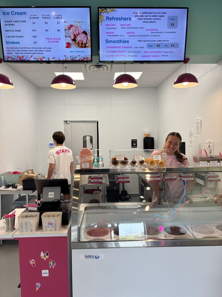 SHIVERZ - Updated December 2025 - 12 Photos - 2435 Wayzata Blvd, Long ...