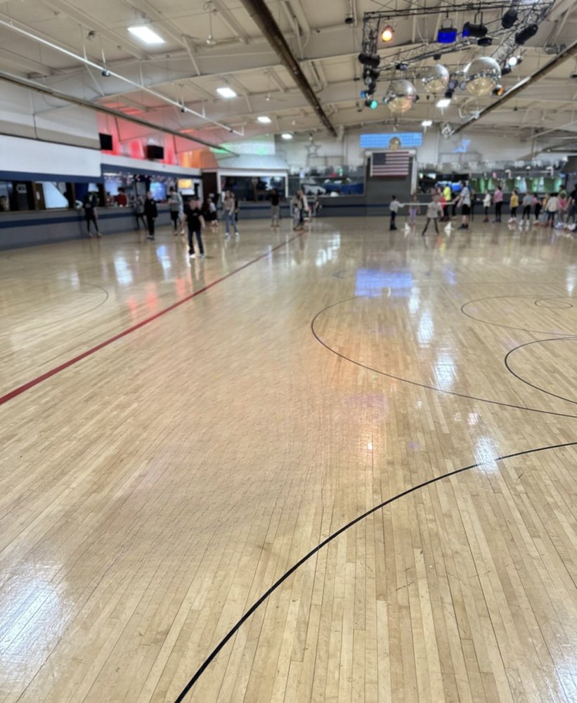 LORAIN SKATE WORLD ROLLER SKATING CENTER - Updated September 2024 - 25 ...