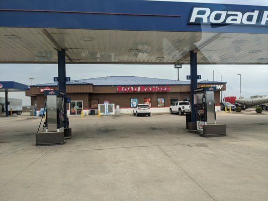 ROAD RANGER - Updated December 2025 - 700 King Rd, New Berlin, Illinois ...