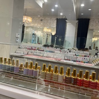 DYLAN BLUE NAIL SPA - COSTA MESA - Updated August 2024 - 589 Photos ...