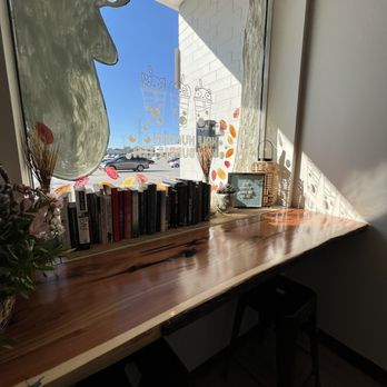 910 COFFEE - Updated July 2024 - 40 Photos & 19 Reviews - 1124 ...