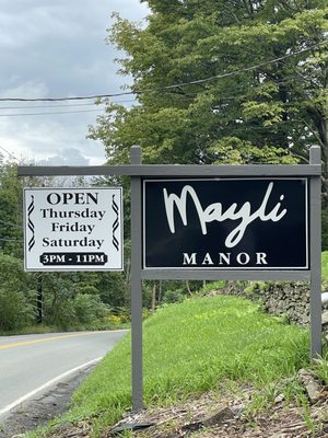 MAYLI MANOR - Updated January 2026 - 382 Commerce Dr, Olyphant, Pennsylvania - Bars - Restaurant ...