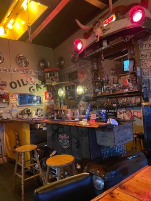 ROWENA FILLIN’ STATION BAR AND GRILL - Updated December 2025 - 201 ...