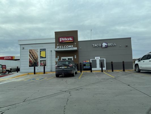 PILOT REST STOP AND GAS - Updated July 2025 - 10 Photos - W Main St ...