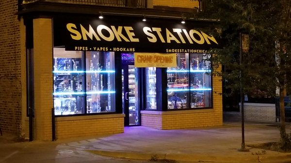 SMOKE STATION - Updated October 2025 - 21 Photos & 17 Reviews - 2627 N ...