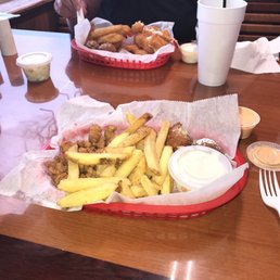 JOLLY GATOR FISH CAMP - Updated October 2025 - 89 Photos & 87 Reviews ...