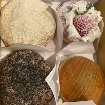 FLOUR FRESH CREAM DONUT - Updated July 2024 - 208 Photos & 101 Reviews ...