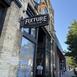 FIXTURE PIZZA PUB - Updated December 2025 - 386 Photos & 361 Reviews ...