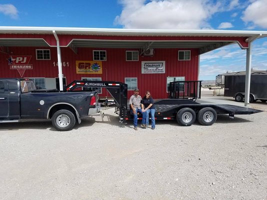 RED BARN TRAILERS - Updated March 2026 - 19 Photos - 14961 Montana Ave ...