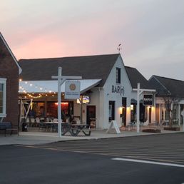 BARN BOOZE N BITES - Updated July 2025 - 80 Photos & 34 Reviews - 5521 ...