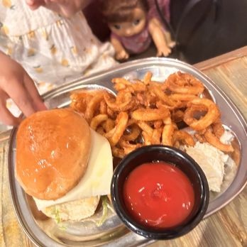 MASTI FUN INDIAN STREET FOOD - Updated November 2024 - 1201 Photos ...