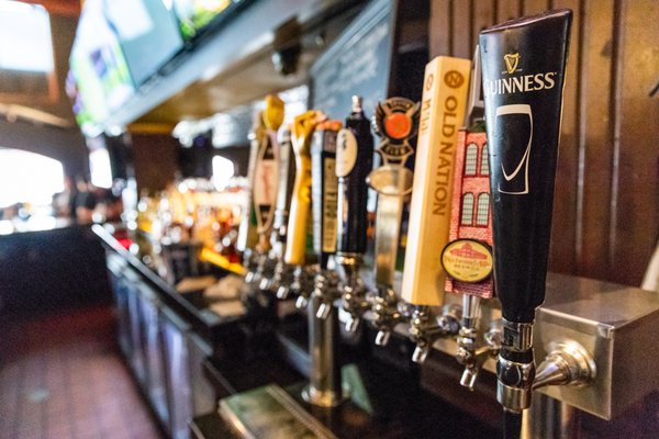 SHORES INN FOOD & SPIRITS - 109 Photos & 166 Reviews - Sports Bars ...