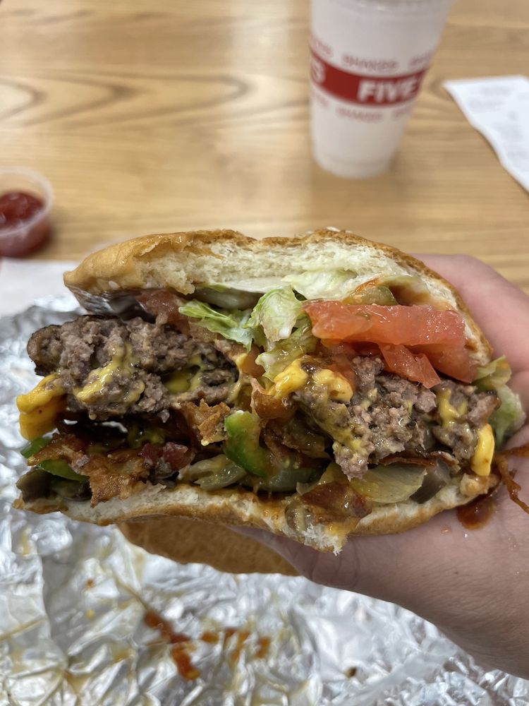 FIVE GUYS - Updated June 2024 - 33 Photos & 48 Reviews - 3105 Peachtree ...