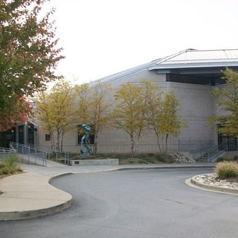 FARMINGTON COMMUNITY LIBRARY - Updated November 2025 - 14 Photos & 17 ...