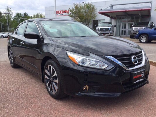 FREEDOM NISSAN OF SOUTH BURLINGTON - Updated January 2026 - 12 Photos ...