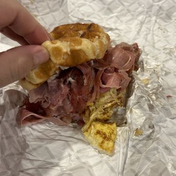 THE BATTLEFIELD COUNTRY STORE - Updated May 2024 - 381 Photos & 251 ...