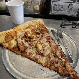 LAZY MOON PIZZA - Updated December 2025 - 1323 Photos & 792 Reviews ...