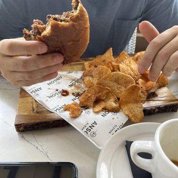 ANSON 11 - Updated July 2025 - 807 Photos & 588 Reviews - 303 N Oregon ...